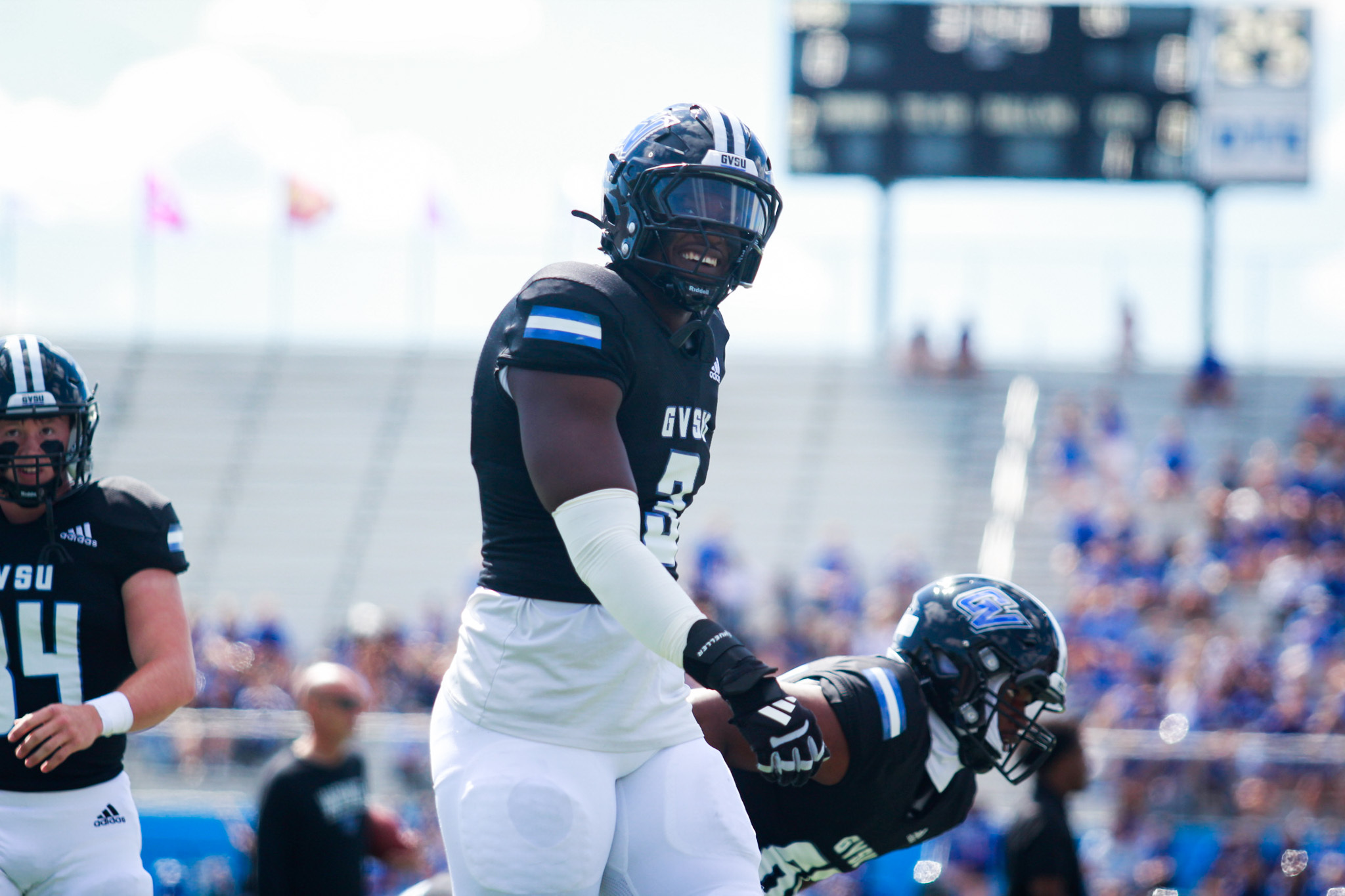 KU gets first portal commitment by flipping defensive lineman Conde ...